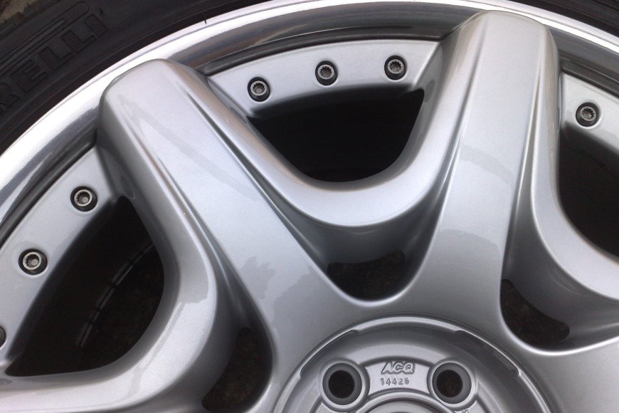 Bentley Continental -Split-Rims Alloy Refurbishment – The Wheel Medics